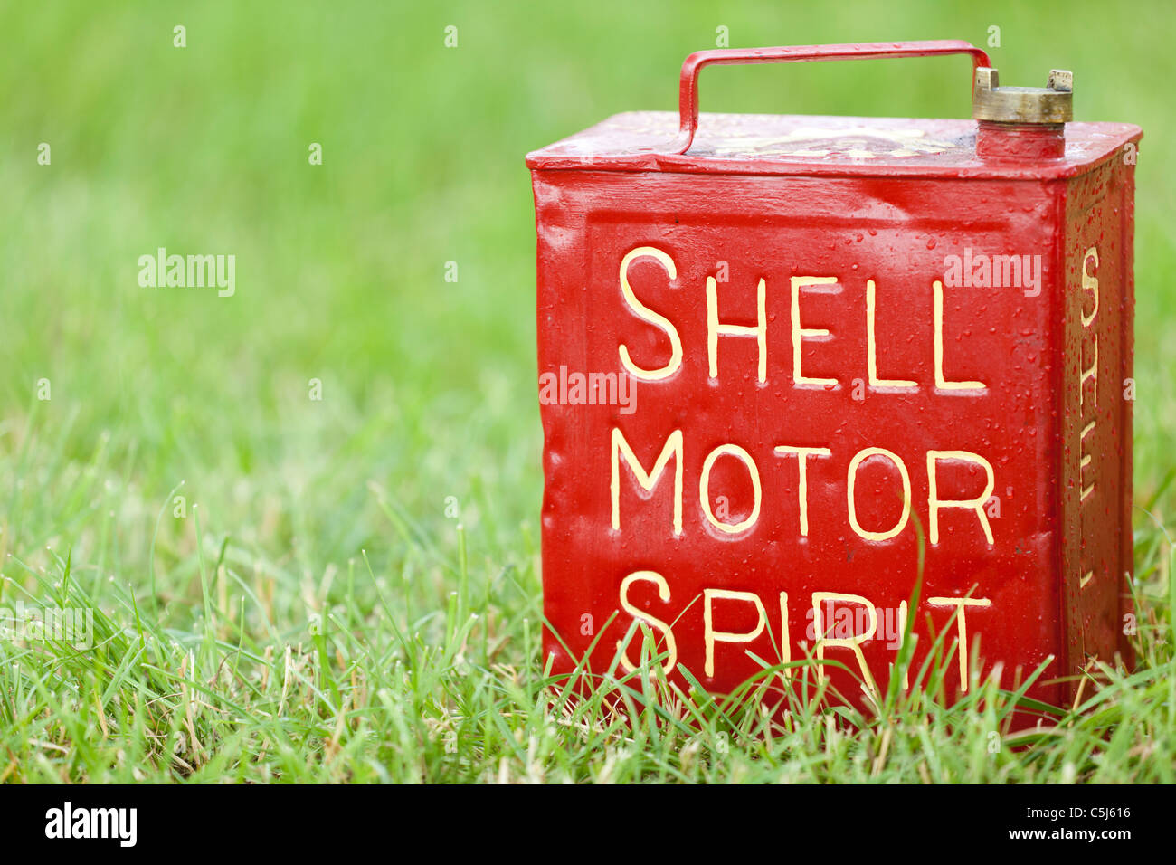 Vintage Shell Motor Spirit gerry can on display at Woodcote Vintage ...