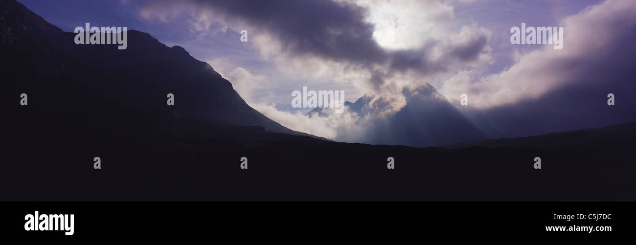Summer storm-clouds gather over Buachaille Etive Mor and the Glencoe ...