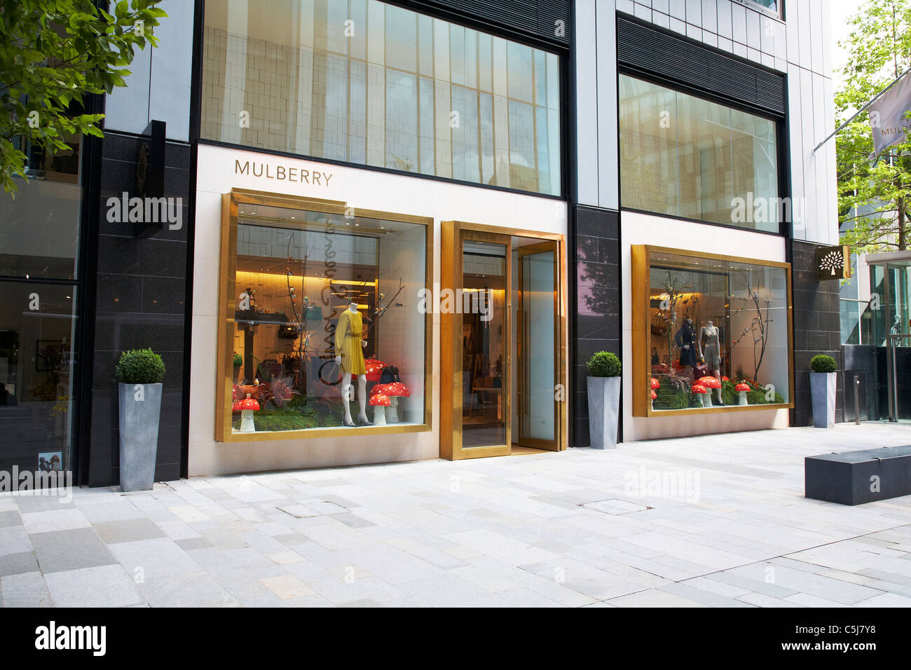 Mulberry shop in Spinningfields Manchester UK Stock Photo - Alamy