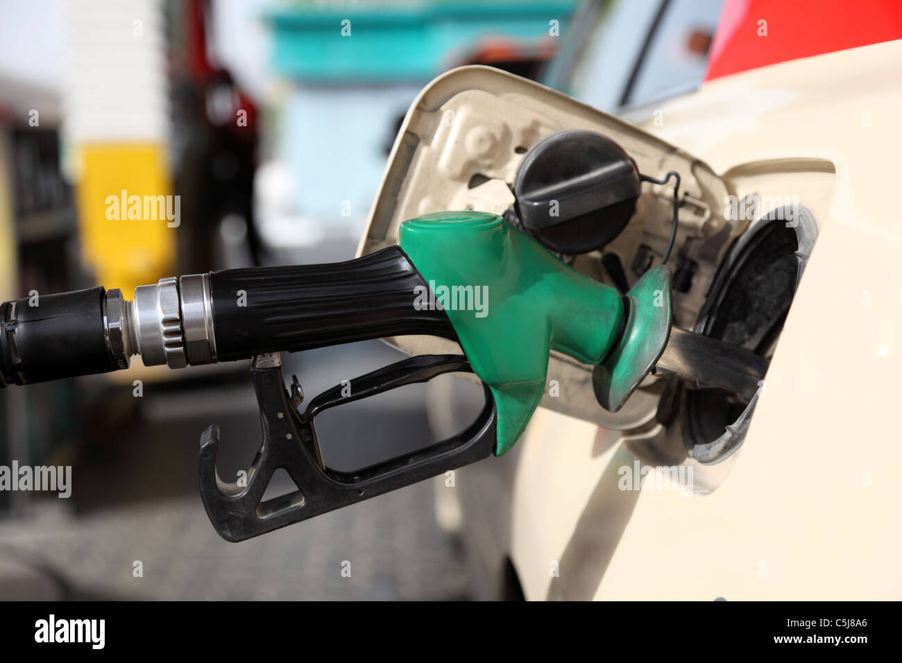 Refuelling a car at gas station Stock Photo - Alamy
