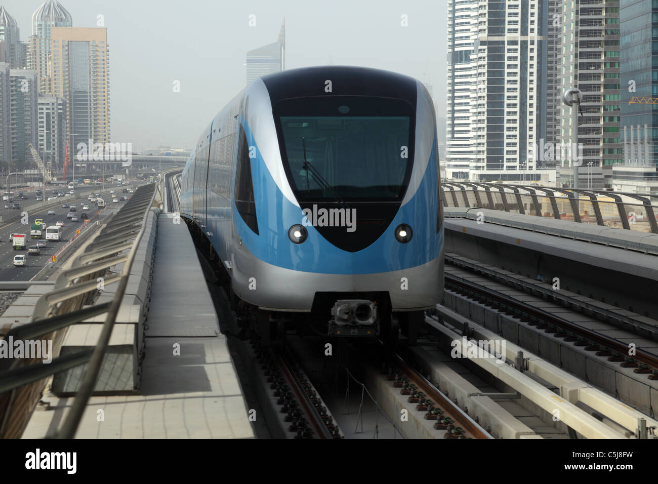 Dubai metro train hi-res stock photography and images - Alamy