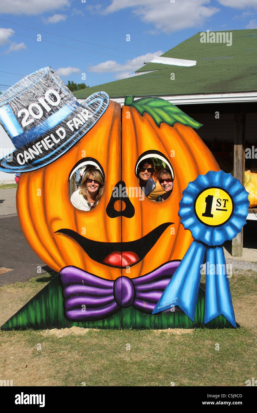 Pumpkin faces hi-res stock photography and images - Alamy