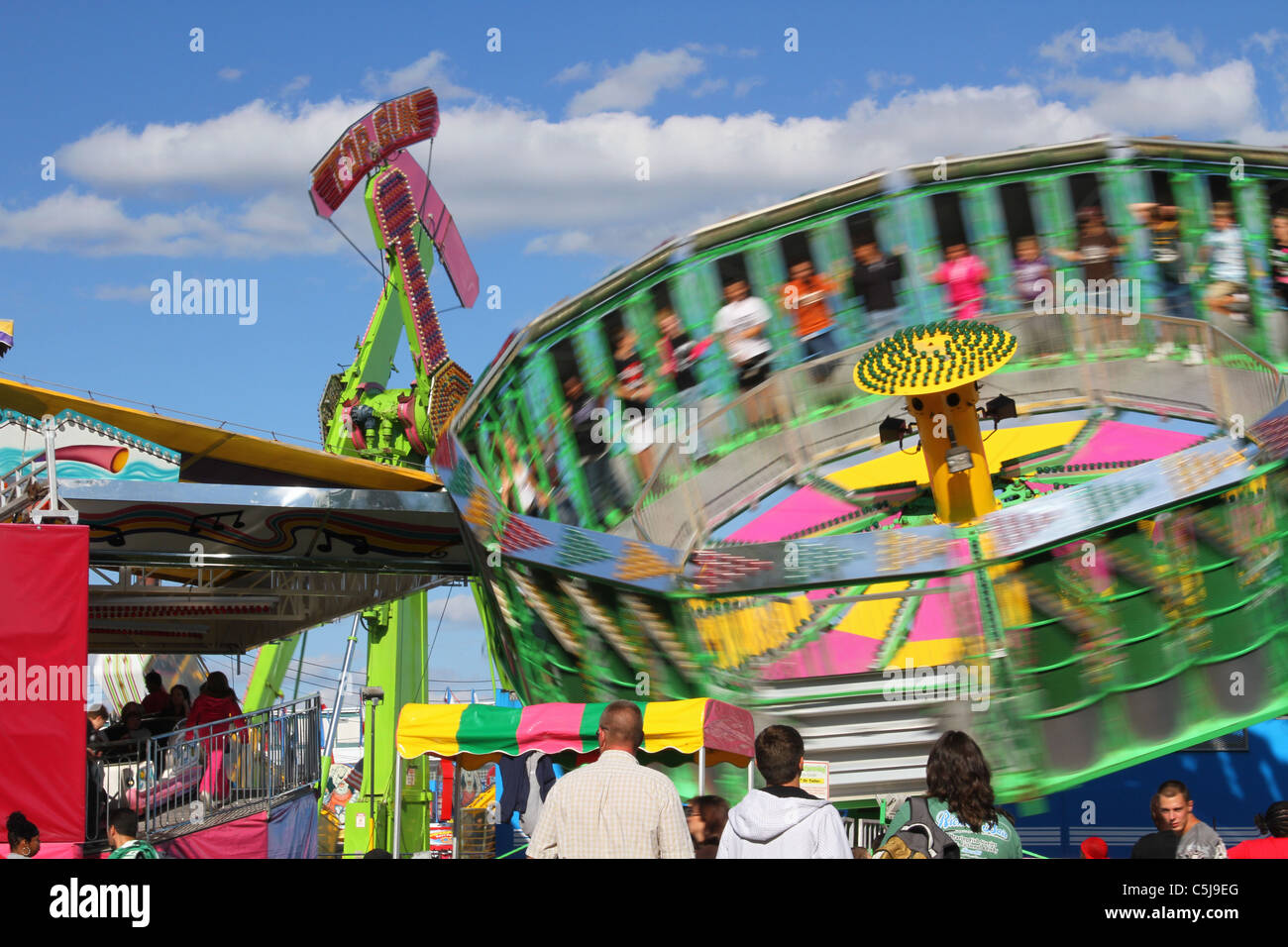 Carnival rides hi-res stock photography and images - Alamy