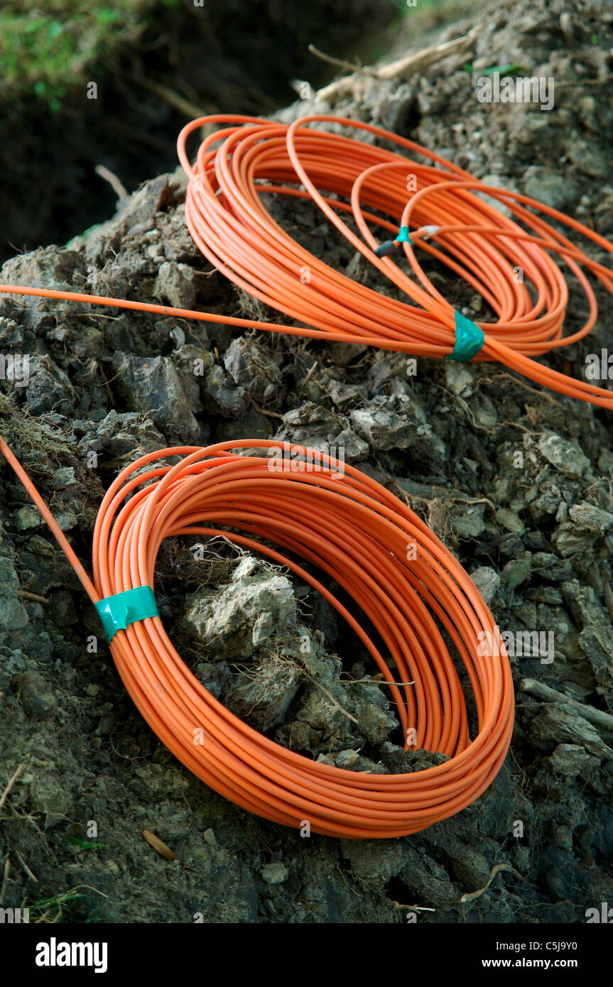 Cables for high speed broadband hi-res stock photography and images - Alamy