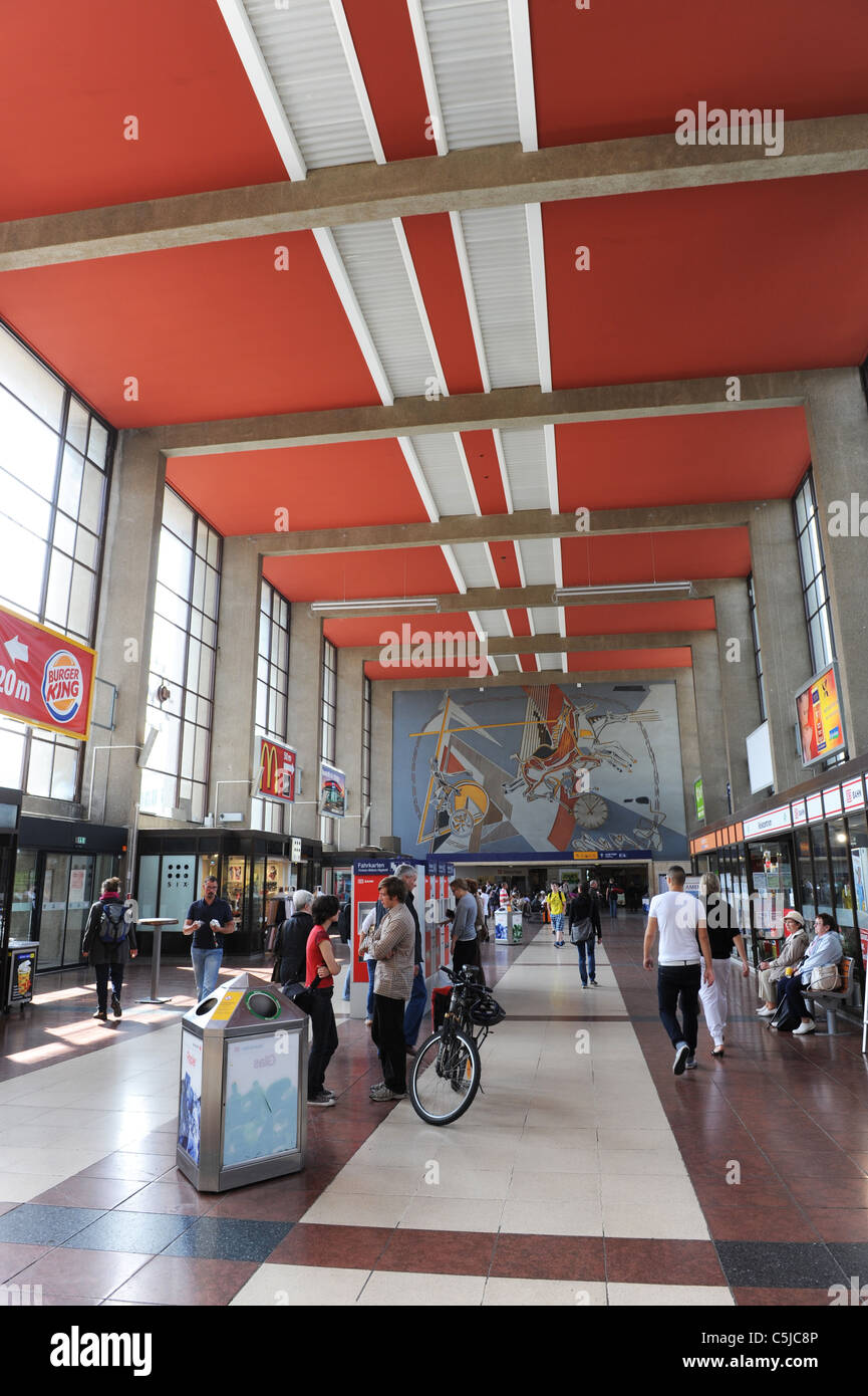 Heidelberg Railway Station Baden-Württemberg Germany Deutschland Stock ...