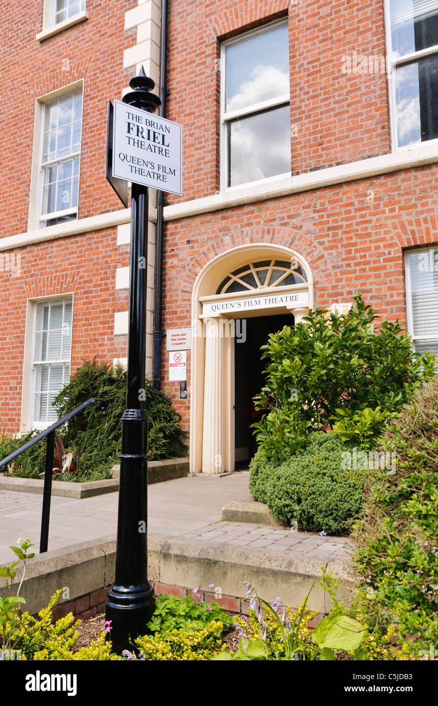 Queens cinema hi-res stock photography and images - Alamy