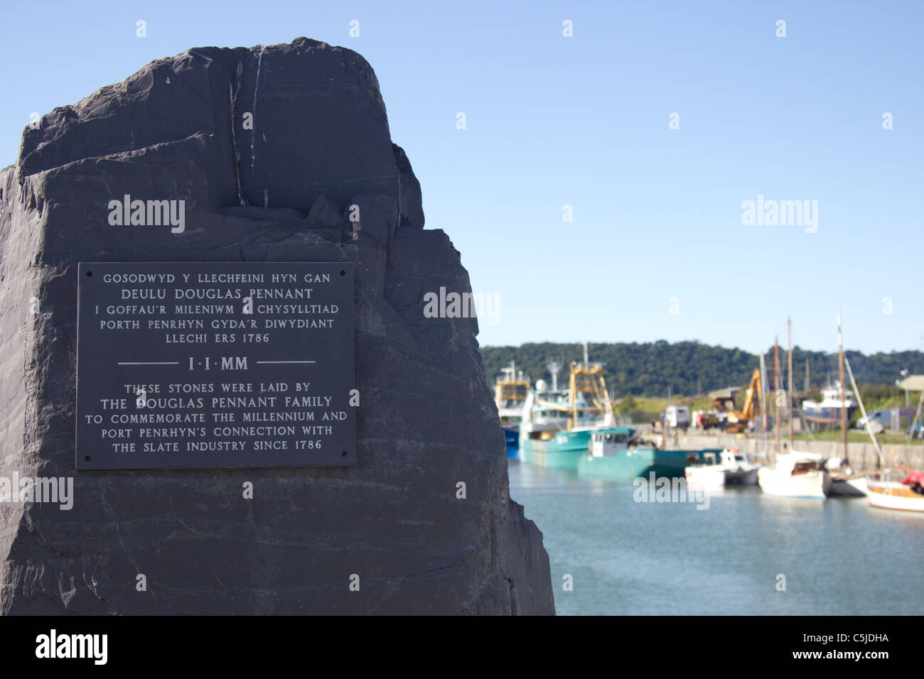Pennant plaque Porth Penrhyn Stock Photo - Alamy