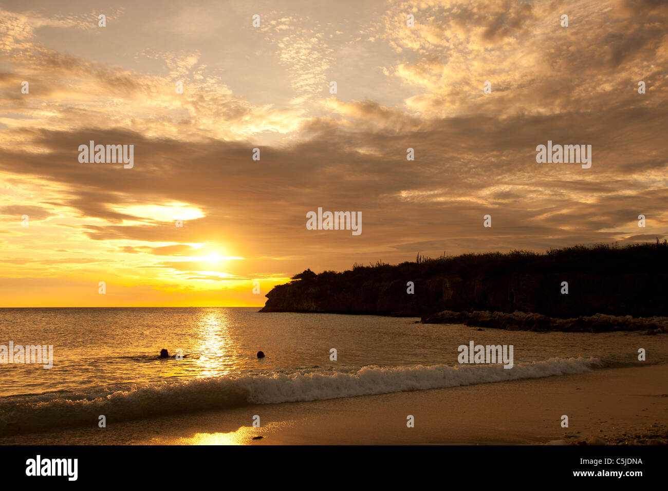 Sunset at Daaibooi Bay Curacao Stock Photo - Alamy