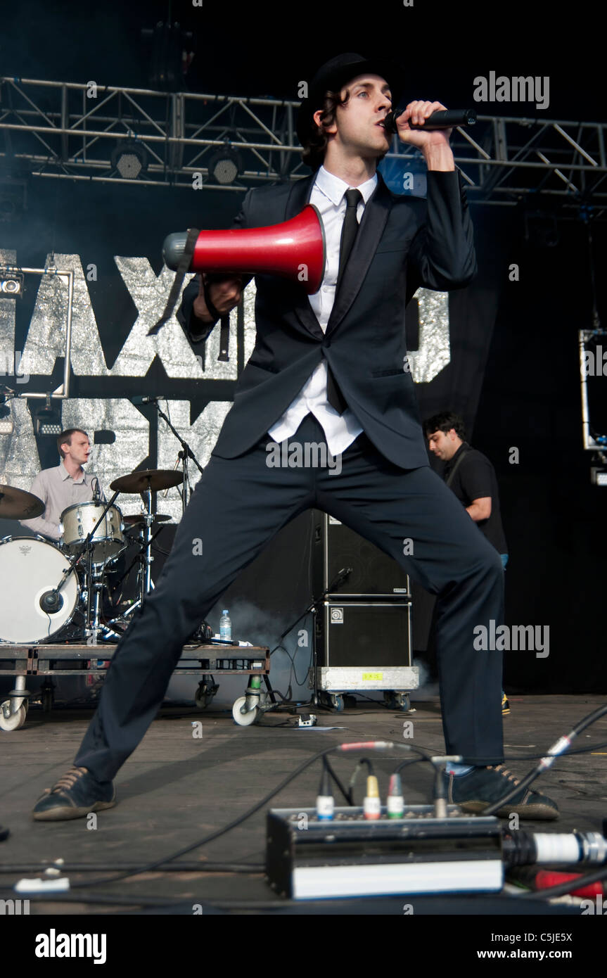 Paul Smith From Maximo Park performs at Ben & Jerrys Sundae Festival ...
