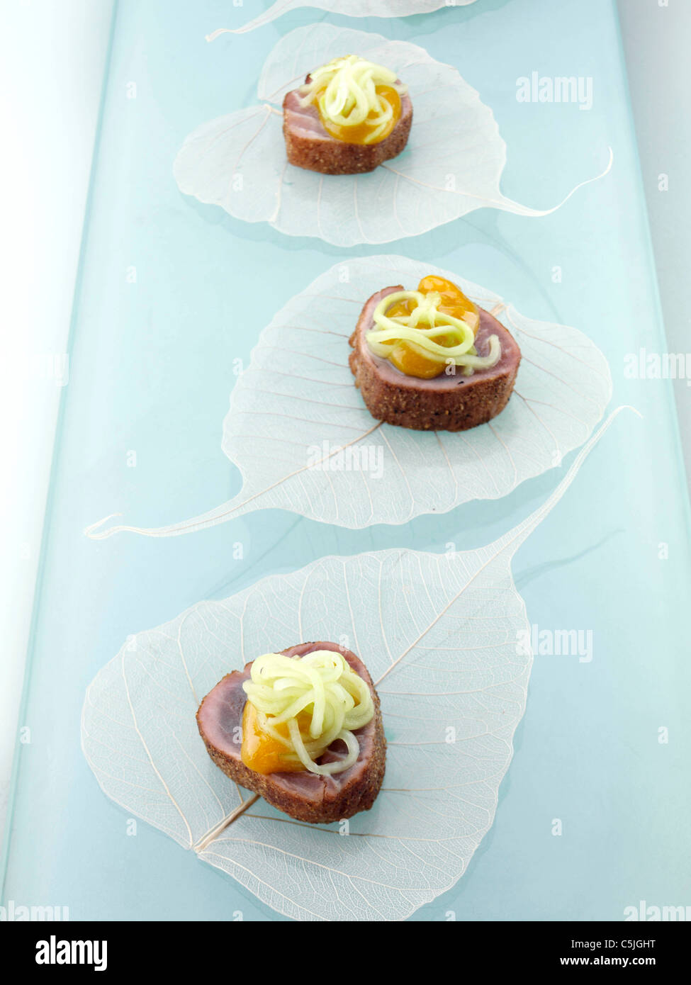 Asian tuna canapes finger food hi-res stock photography and images - Alamy