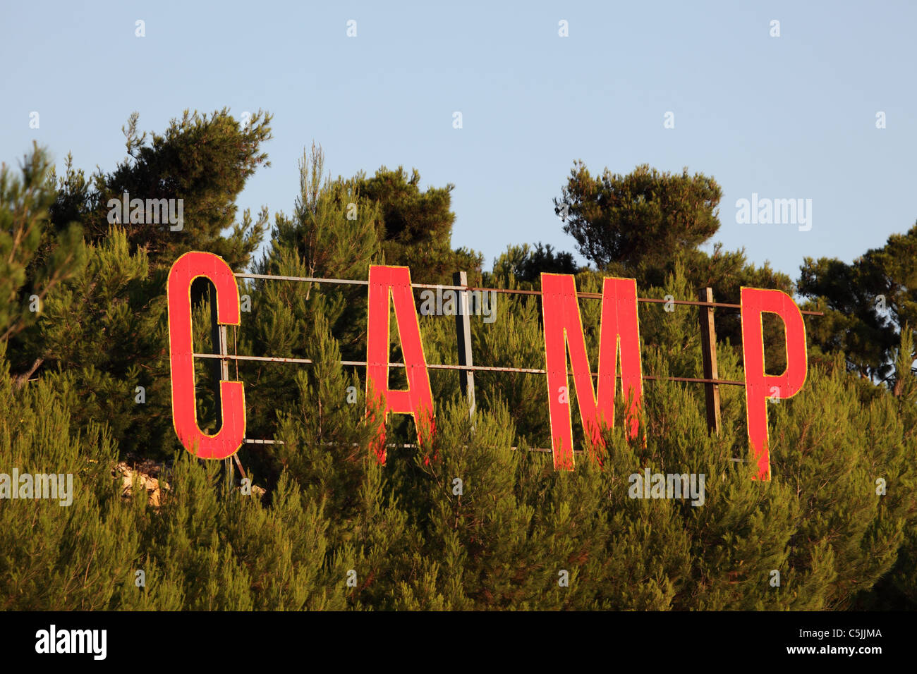 Camping park sign hi-res stock photography and images - Alamy