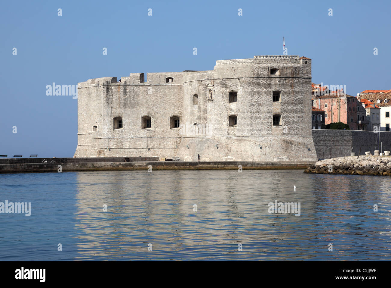 The fortress of medieval Croatian town Dubrovnik Stock Photo - Alamy