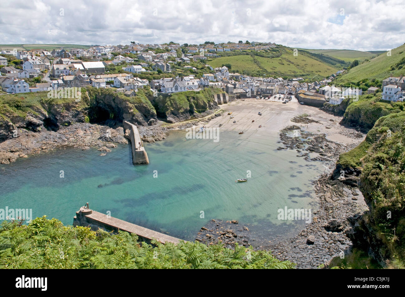 The popular little fishing village of Port Isaac on the north Cornwall ...