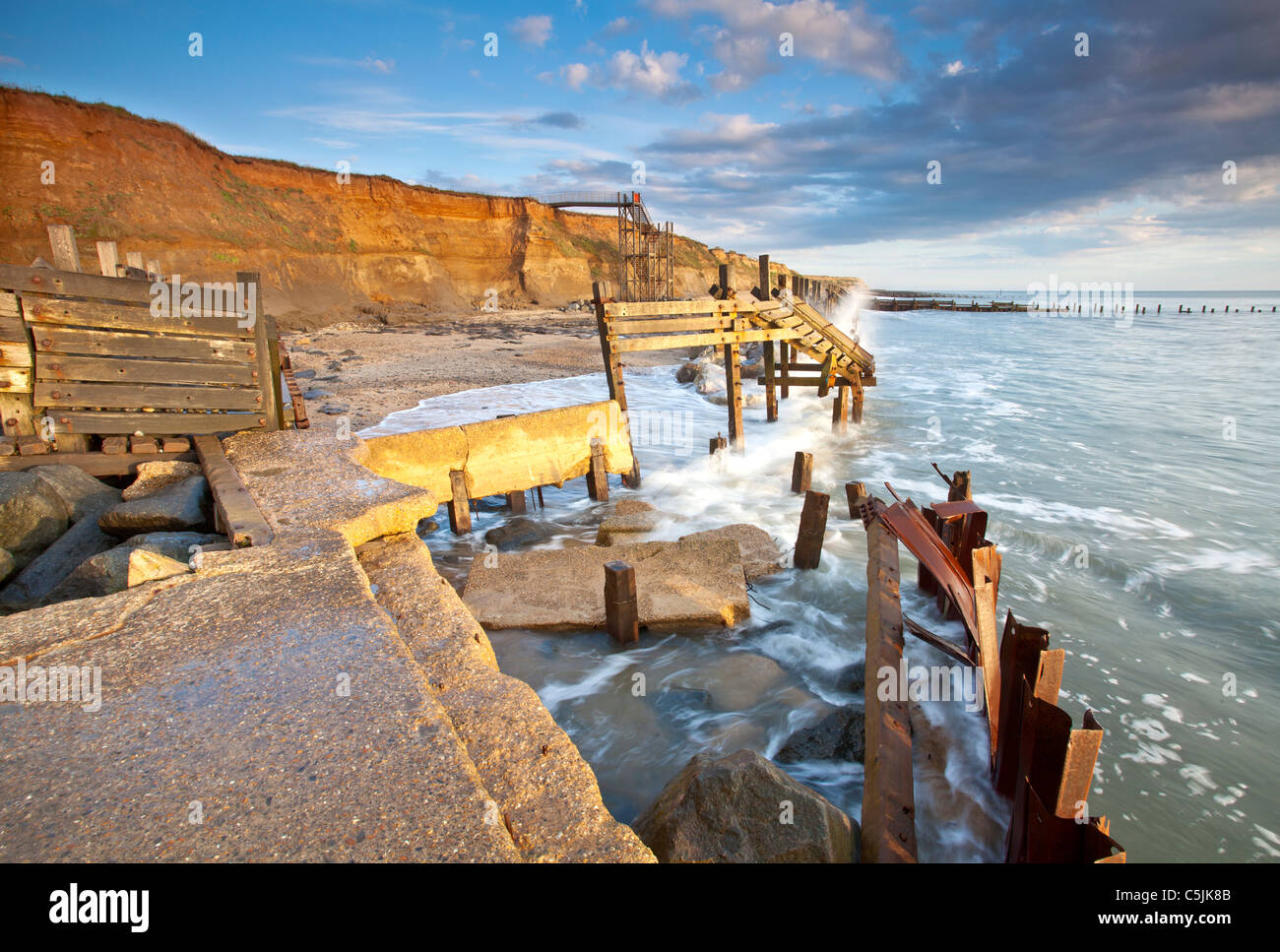 Happisburgh beach at first light on the Norfolk coast Stock Photo - Alamy
