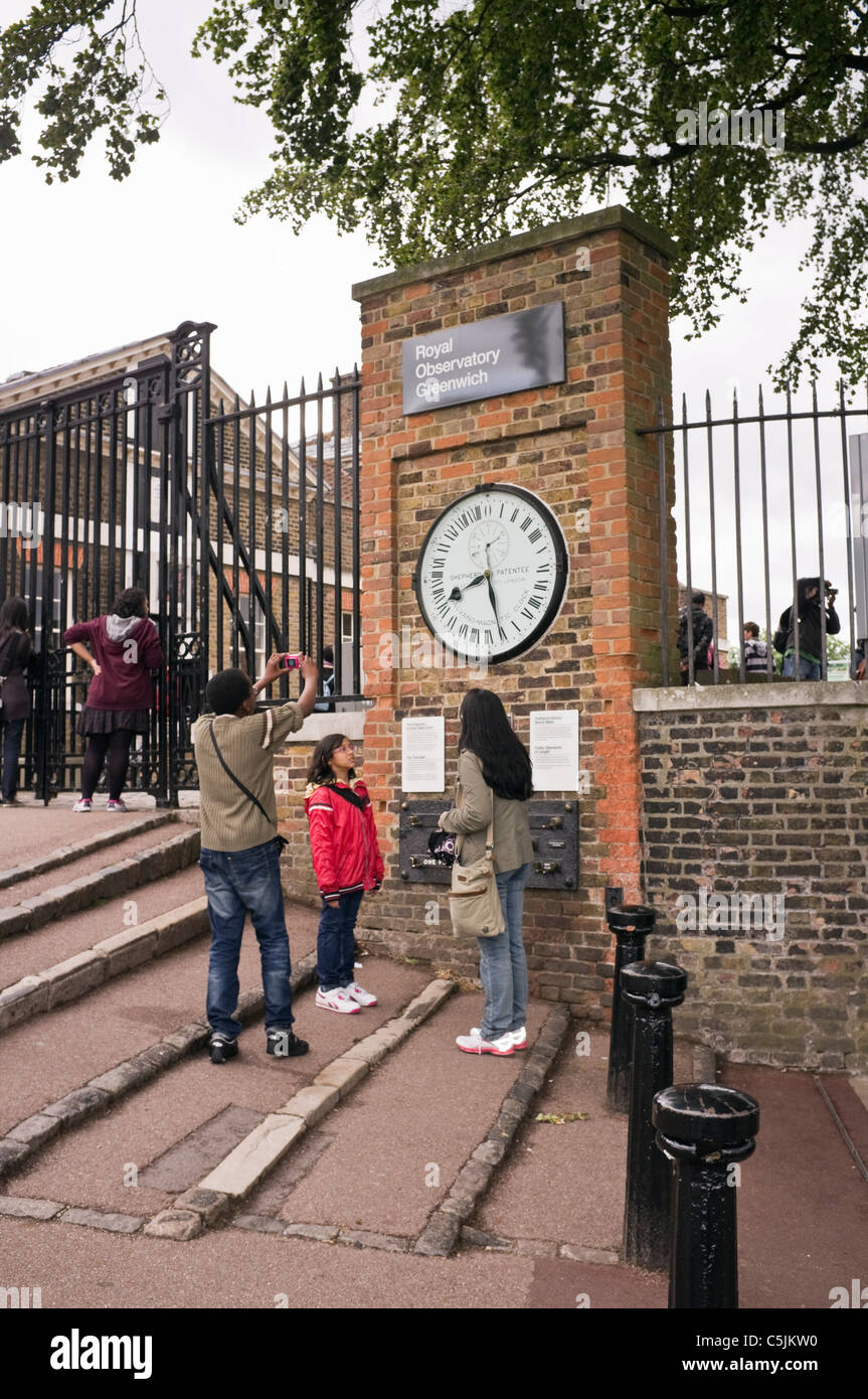 Greenwich Mean Time High Resolution Stock Photography and Images - Alamy