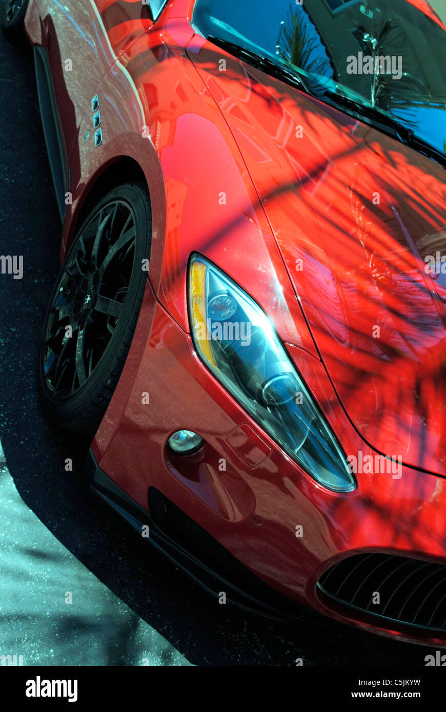 Red maserati hi-res stock photography and images - Alamy