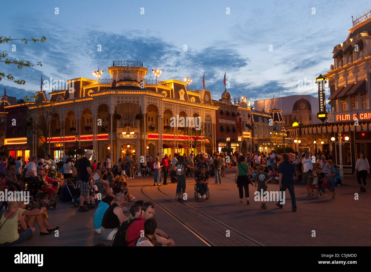 Disneyland main street parade hi-res stock photography and images - Alamy