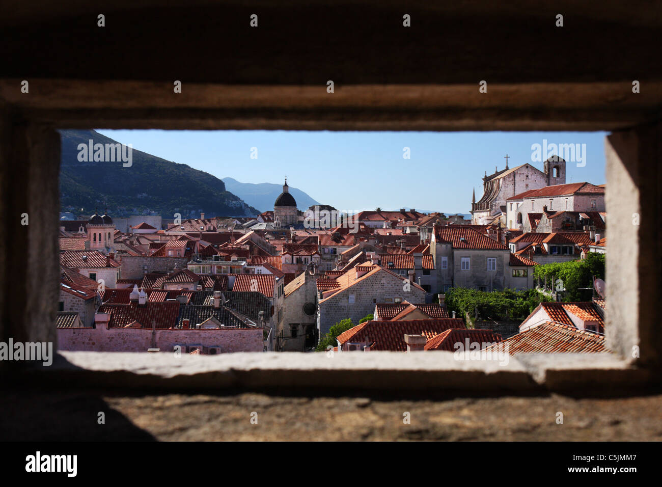 View through hole in wall hi-res stock photography and images - Alamy