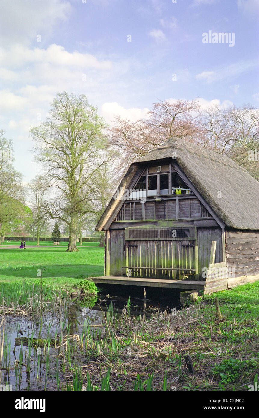 Thatched Boathouse, Himley Pool. Staffordshire, England, UK Stock Photo ...