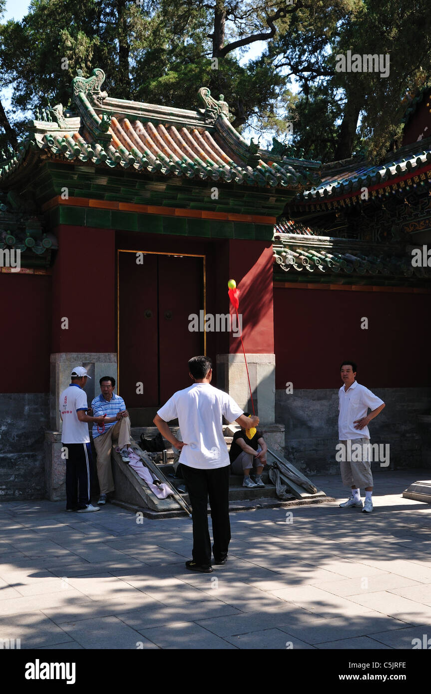 People gate hi-res stock photography and images - Alamy