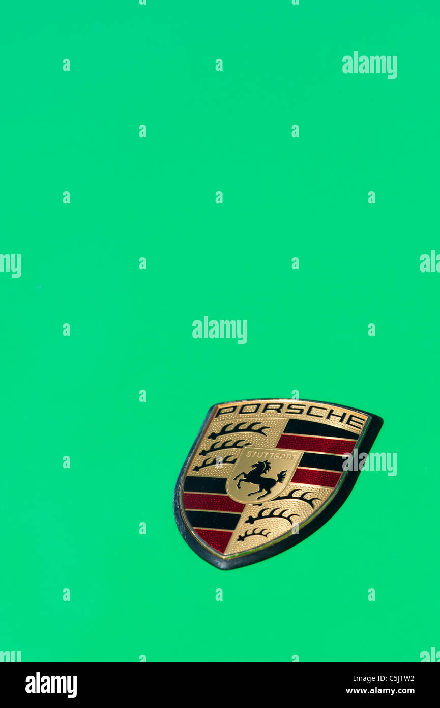 Porsche car badge hi-res stock photography and images - Alamy