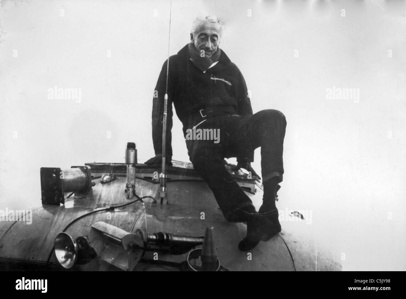 Jacques yves cousteau Black and White Stock Photos & Images - Alamy
