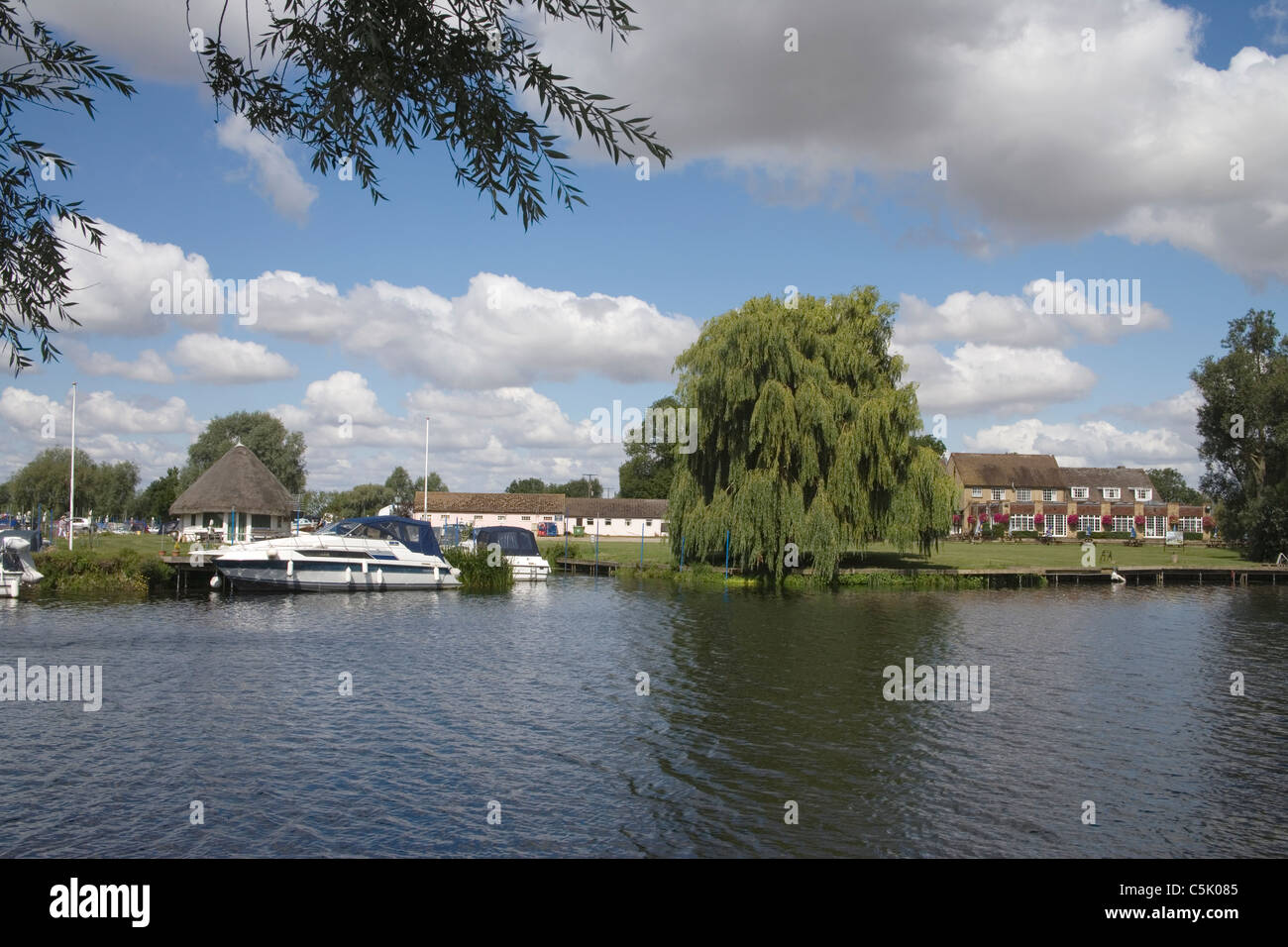 The great ouse river hi-res stock photography and images - Alamy