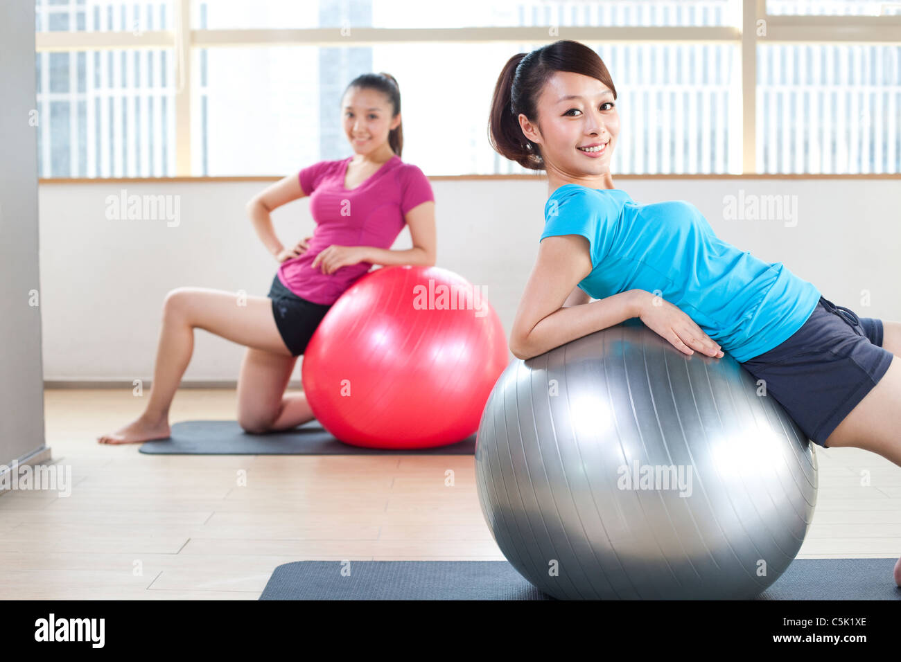 Sports venuepeople hi-res stock photography and images - Alamy