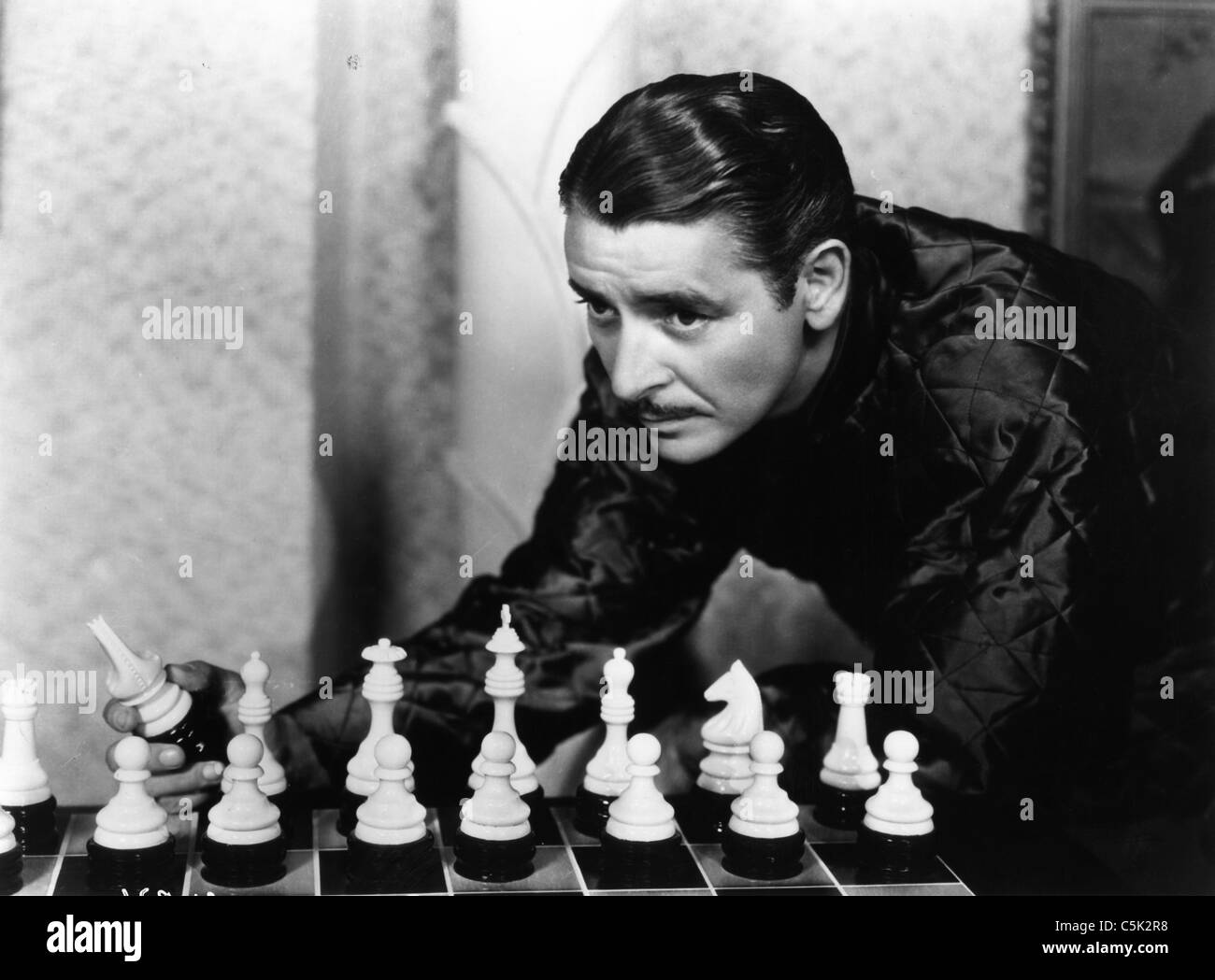 LOST HORIZON (1937) RONALD COLMAN FRANK CAPLA (DIR) 008 MOVIESTORE ...