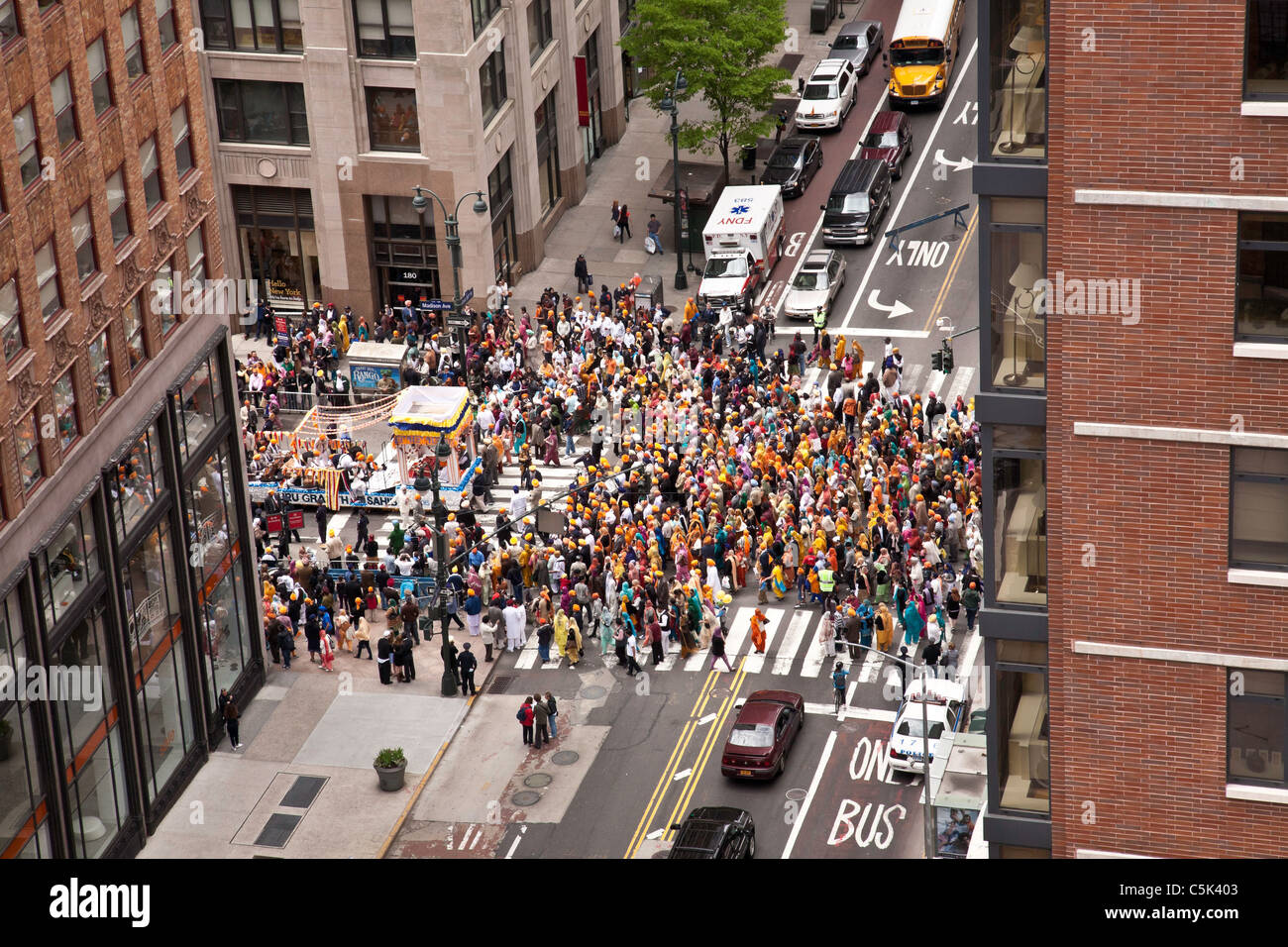Sikh day parade hi-res stock photography and images - Alamy