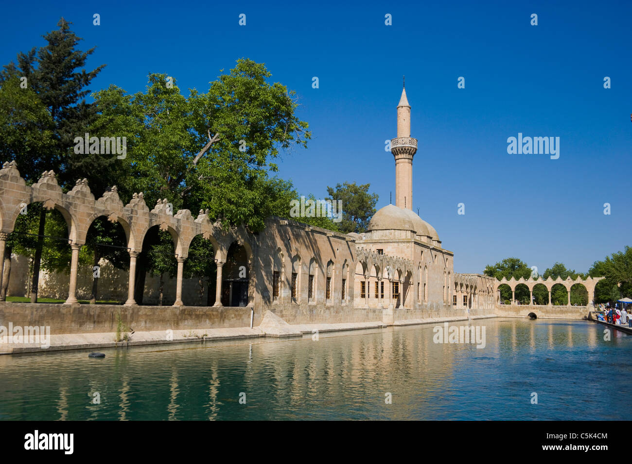 Halil-ur Rahman (Friend of God) Mosque and the Pool of Abraham (Ibrahim ...
