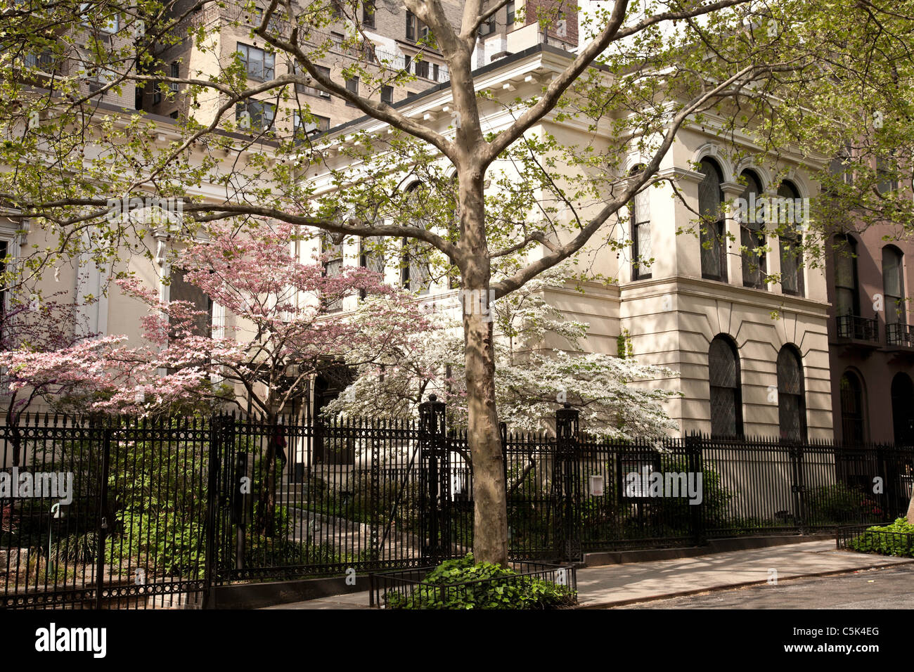 Church new york hi-res stock photography and images - Alamy