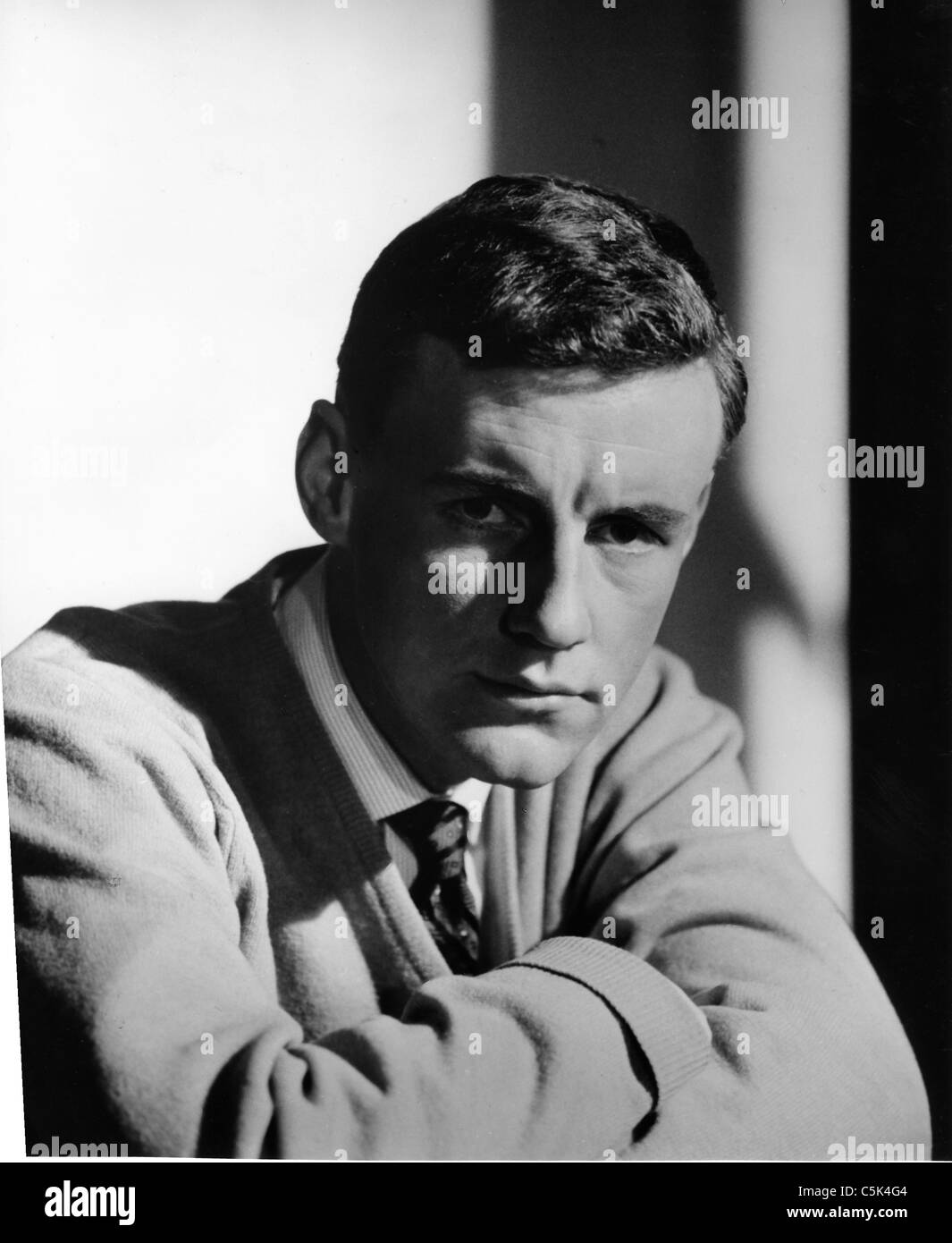 Richard briers portrait hi-res stock photography and images - Alamy