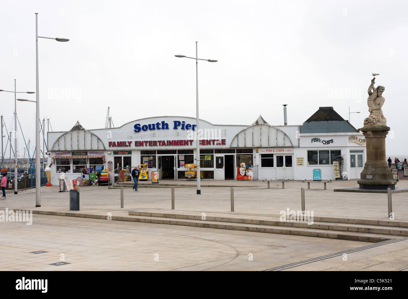 Lowestoft Pier High Resolution Stock Photography and Images - Alamy