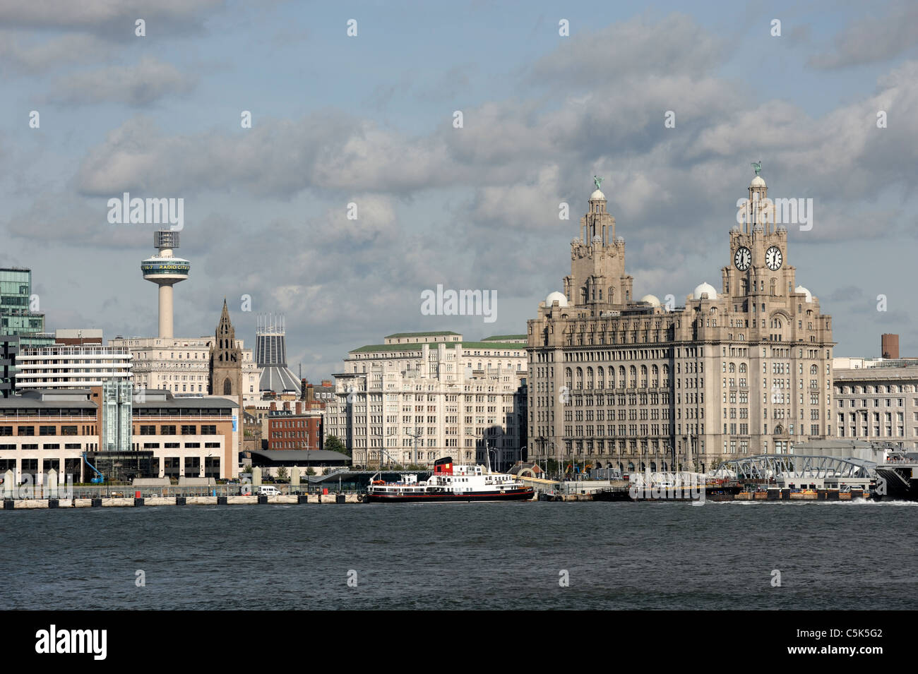 Pier head hi-res stock photography and images - Alamy