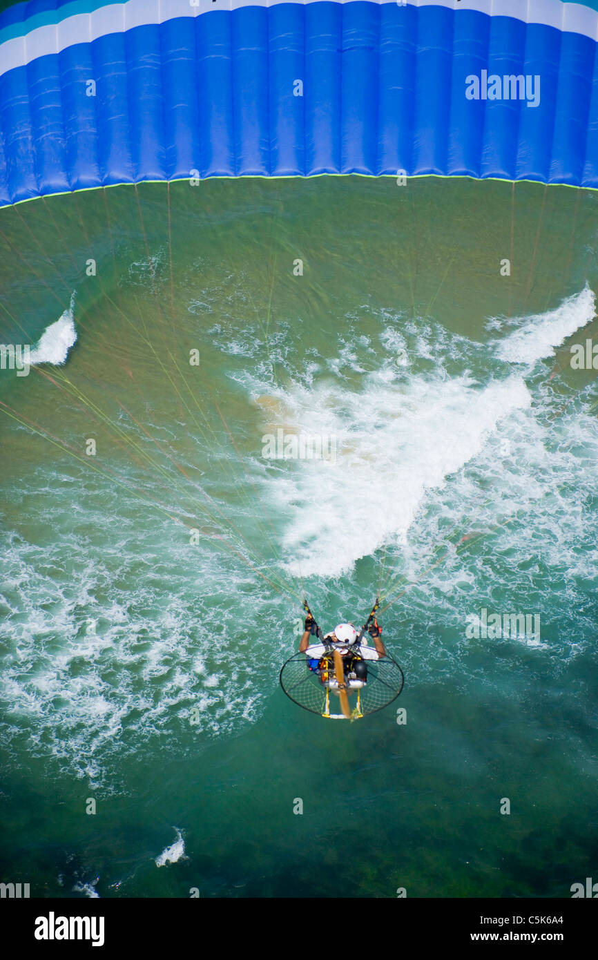 Canopy powered paraglider hi-res stock photography and images - Alamy