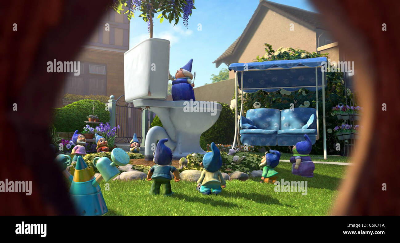 Gnomeo & Juliet Stock Photo - Alamy