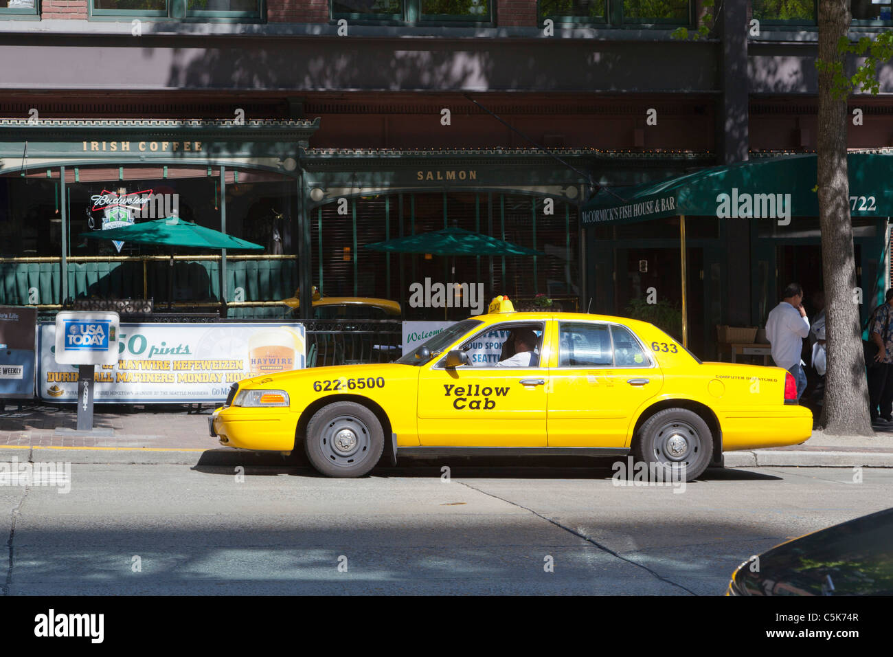 Yellow cab seattle hi-res stock photography and images - Alamy