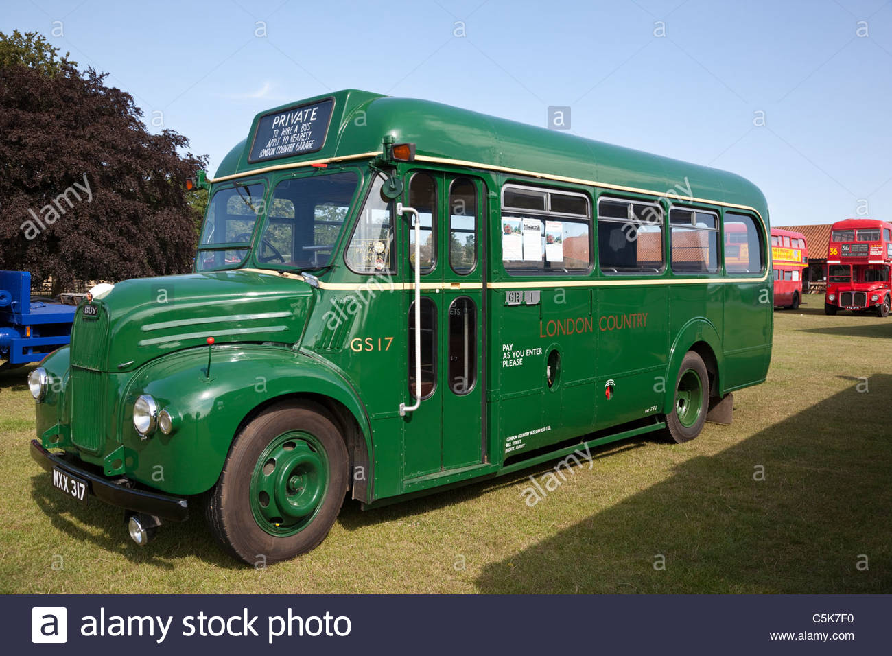 Greenline Bus High Resolution Stock Photography and Images - Alamy