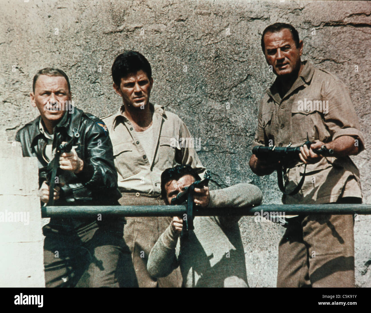 Von ryans express 1965 brad dexter hi-res stock photography and images ...