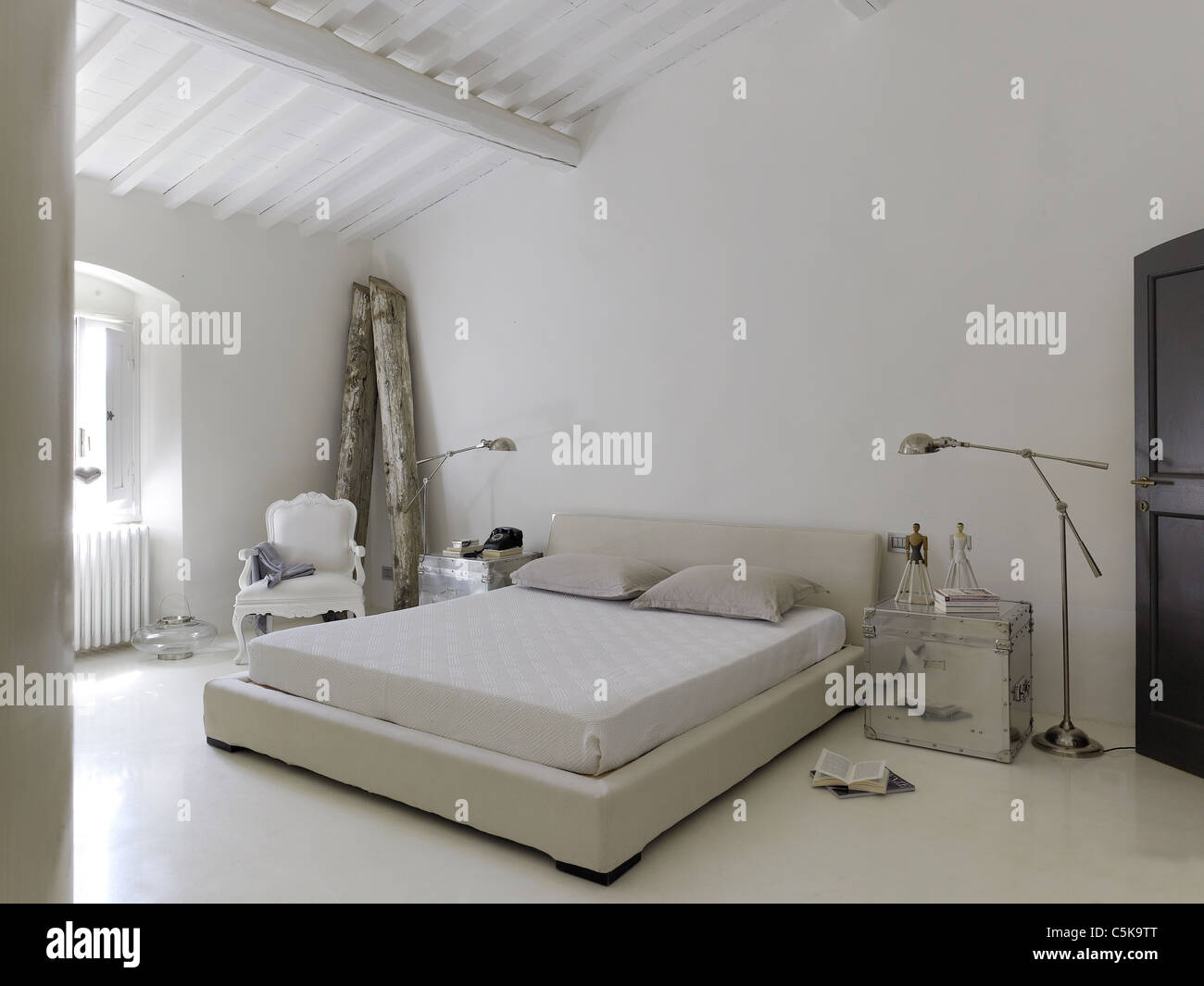 Bedroom in a contemporary house Stock Photo - Alamy
