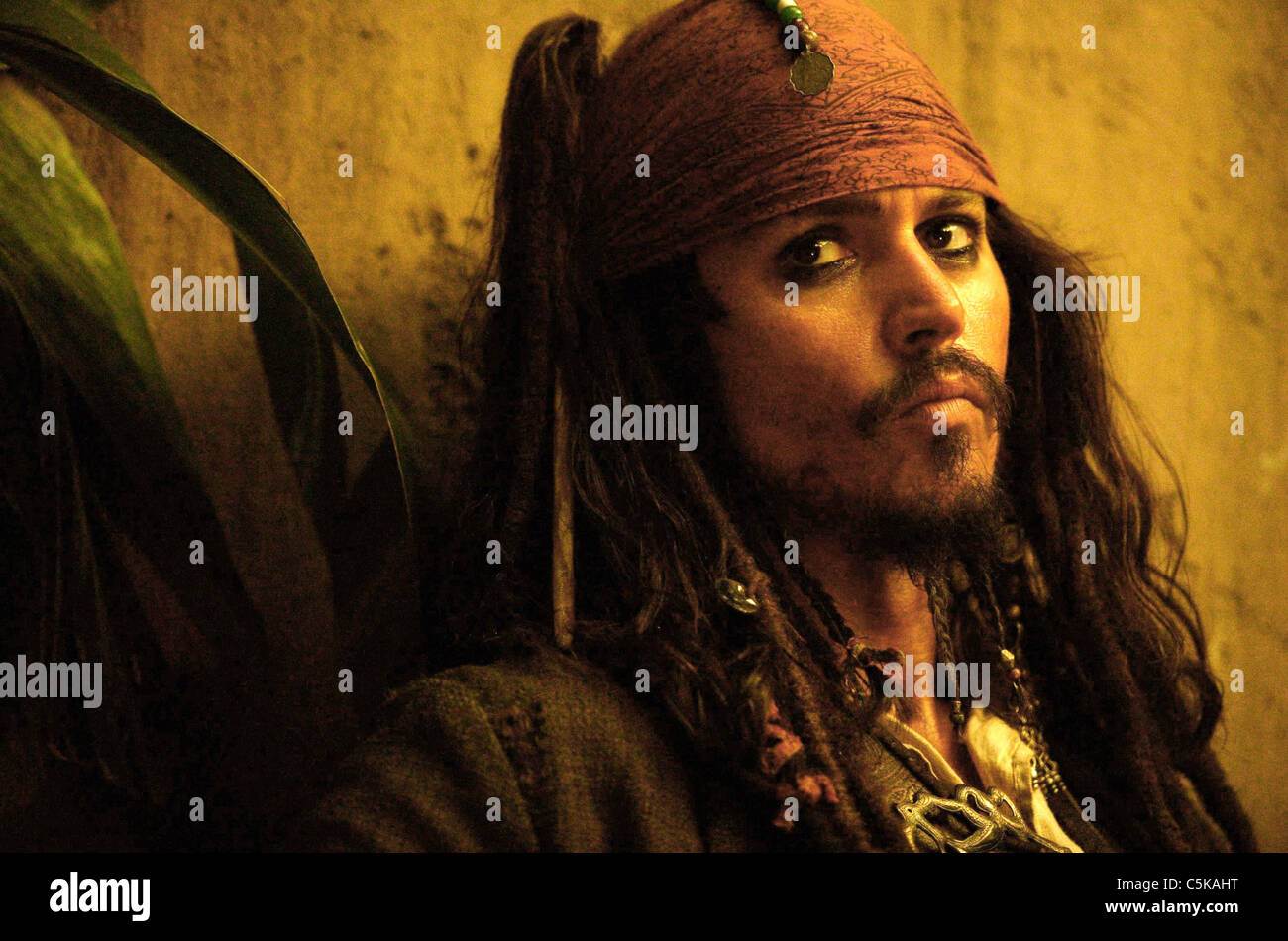 Pirates of the Caribbean: Dead Man's Chest Year: 2006 USA Johnny Depp ...