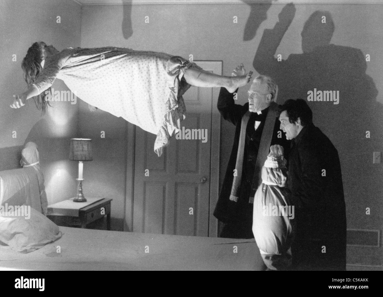 Linda blair exorcist 1973 Black and White Stock Photos & Images - Alamy
