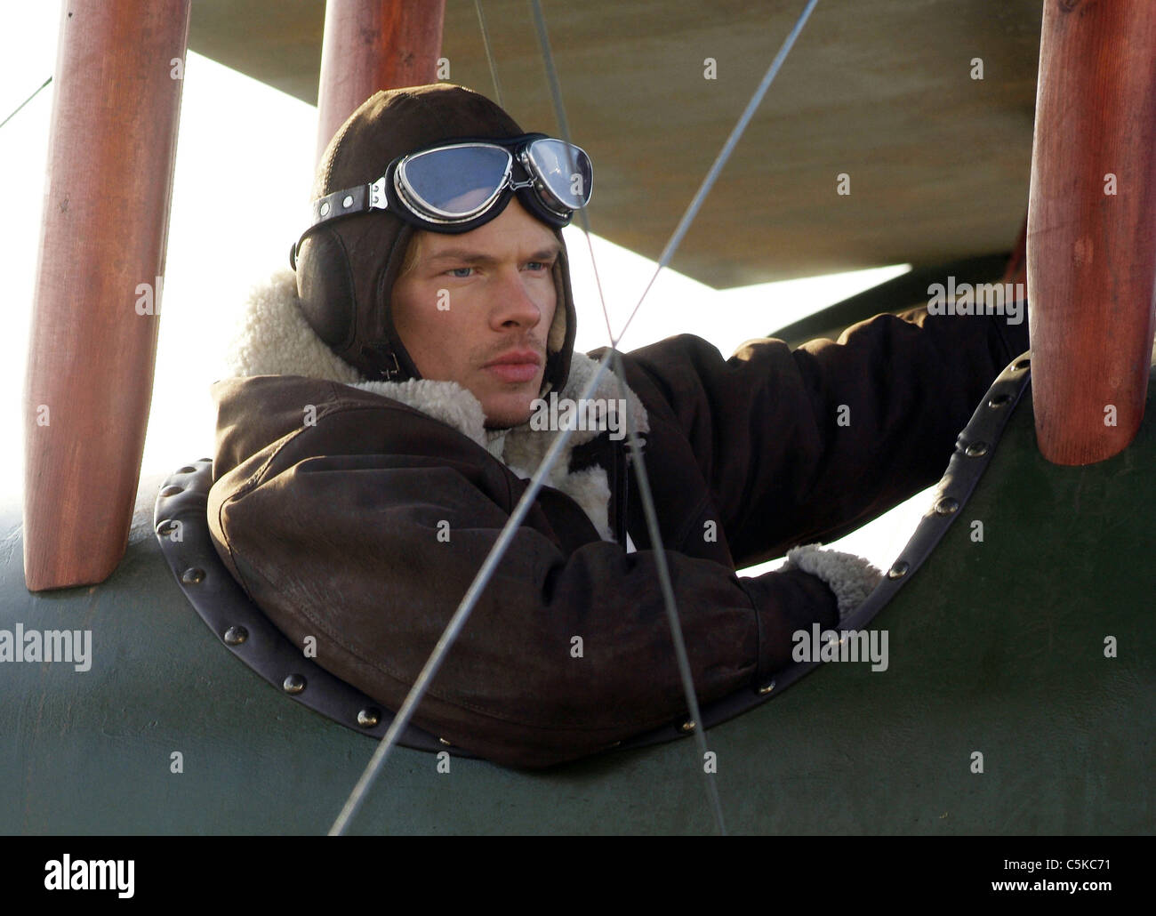 Finding Rin Tin Tin Year : 2007 USA Tyler Jensen Director: Danny Lerner ...