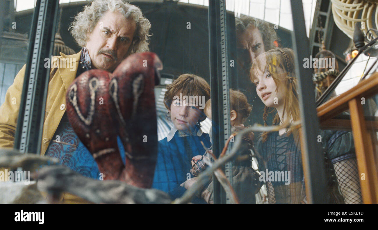 Billy connolly lemony snickets series hi-res stock photography and ...
