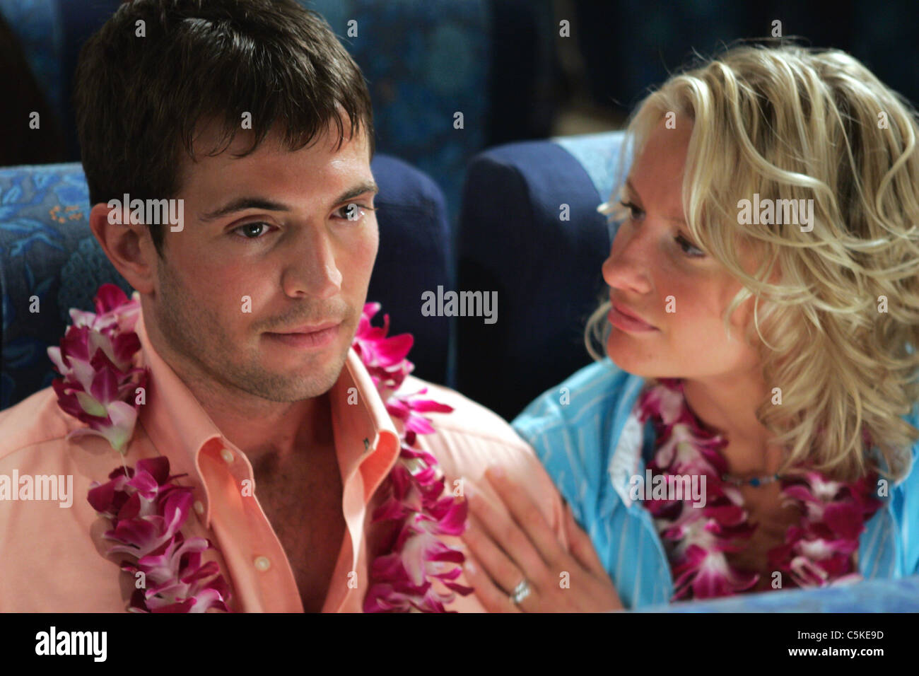 Emily Holmes [Profiles] • Instagram, Twitter, TikTok | Foller