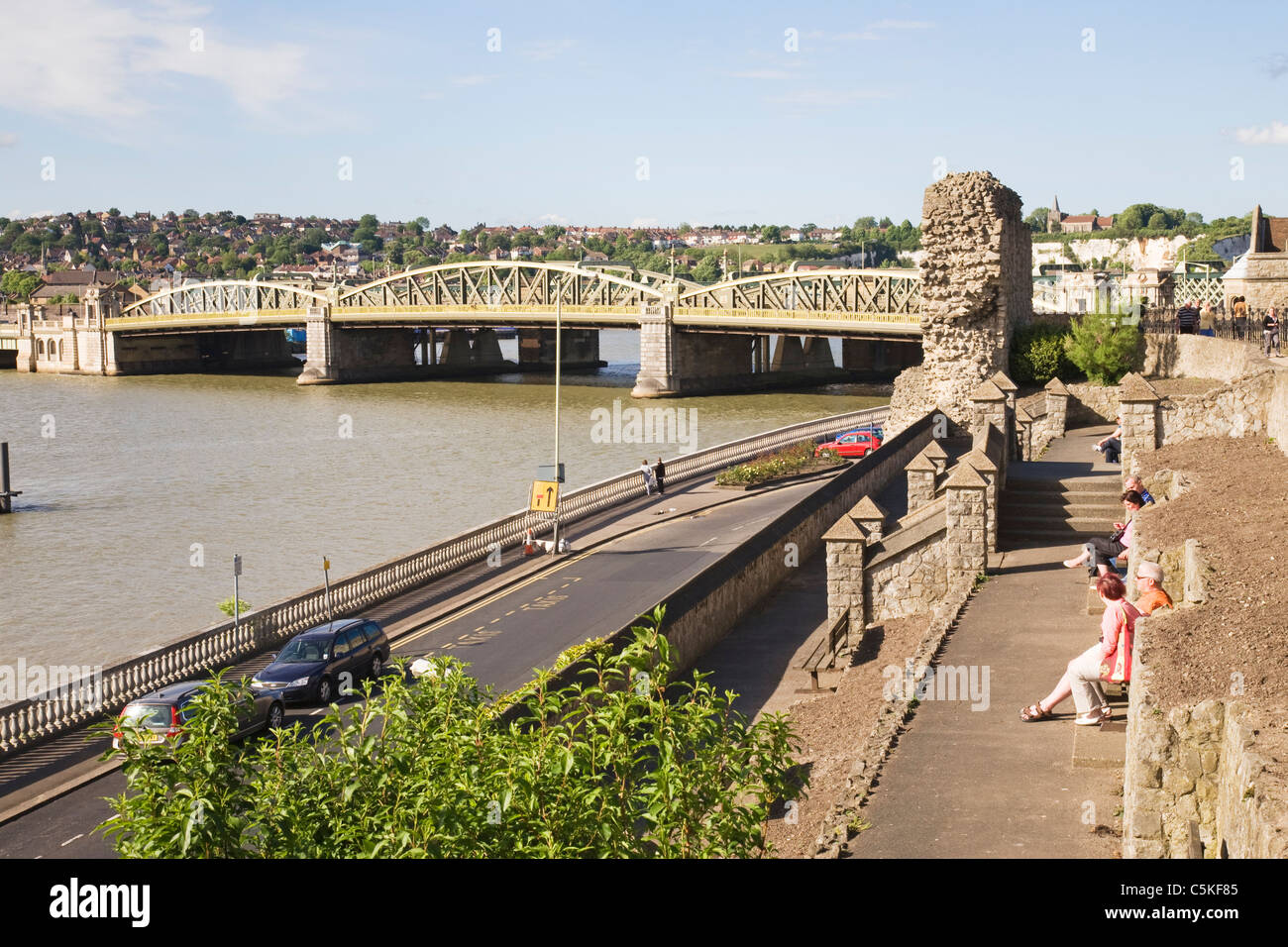 Rochester bridge over the river Medway in Kent, England Stock Photo - Alamy