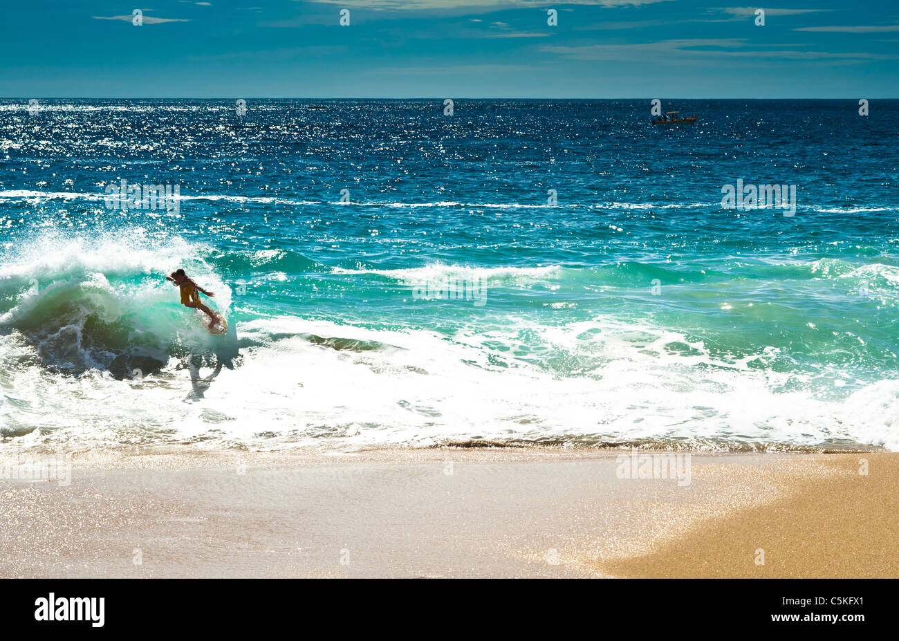 Man surfing sea waves hi-res stock photography and images - Alamy
