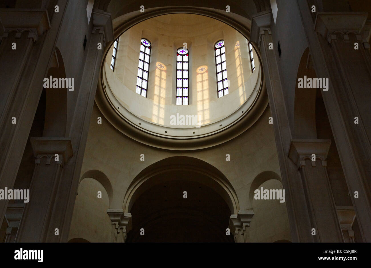 Georgia - Tbilisi - Tsminda Sameba Cathedral interior Stock Photo - Alamy