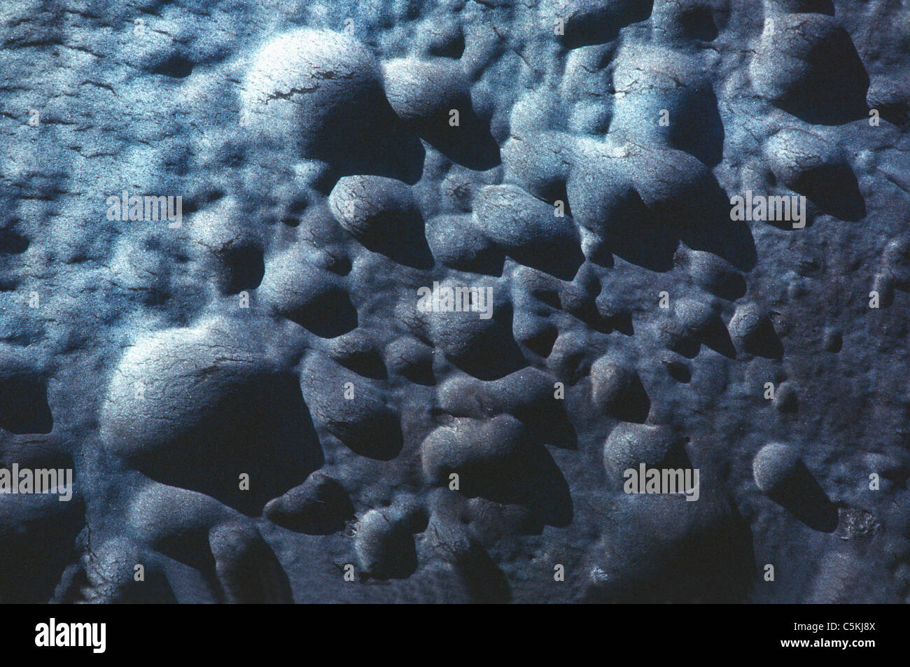 Bubbles tar hi-res stock photography and images - Alamy